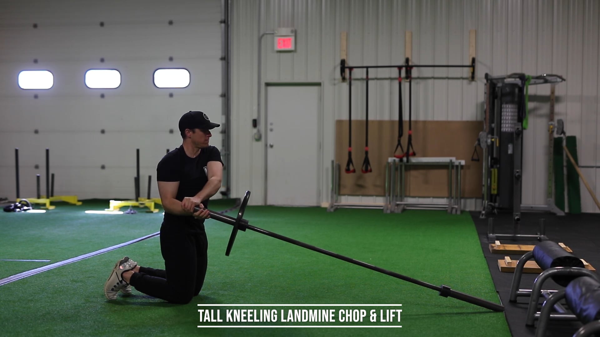 Tall Kneeling Landmine Chop & Lift on Vimeo