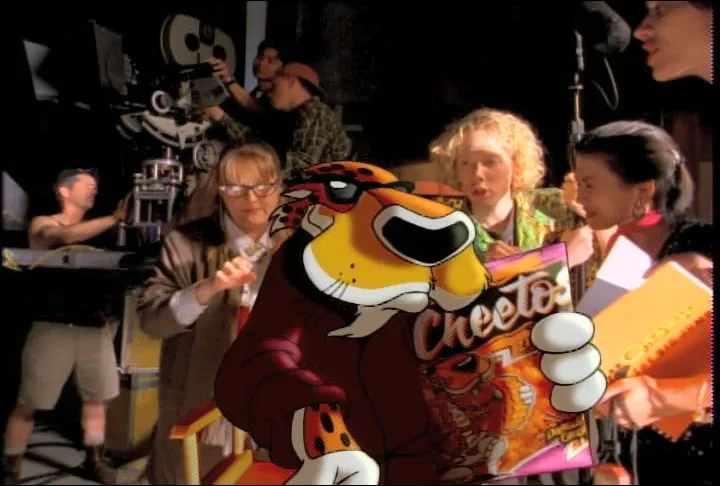CHEETOS "Daffy"