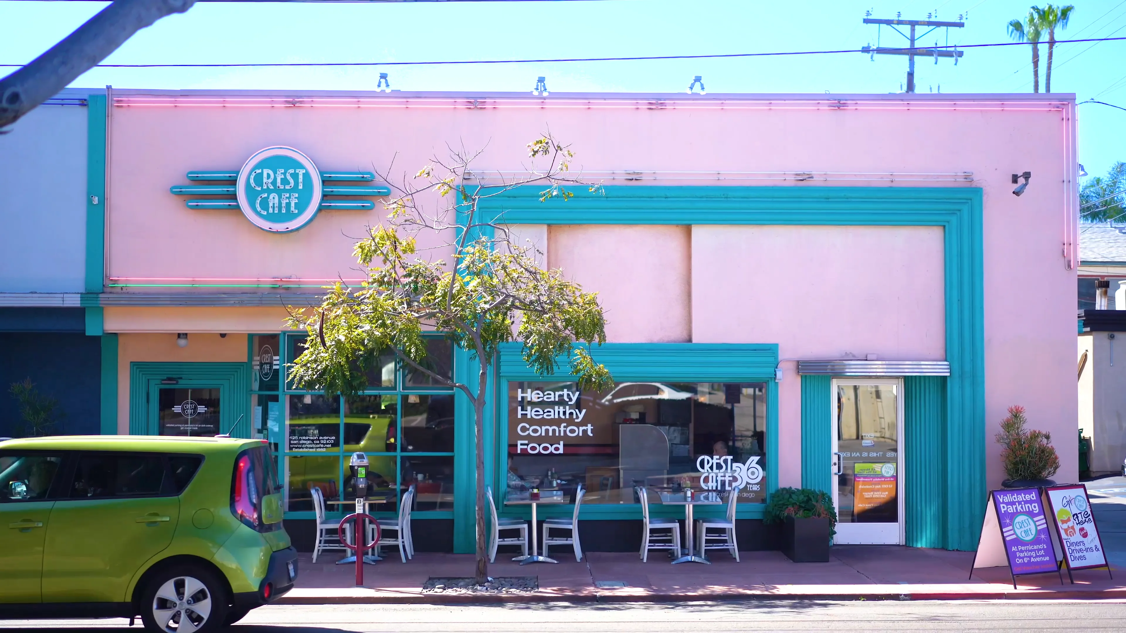 Crest Cafe on Vimeo