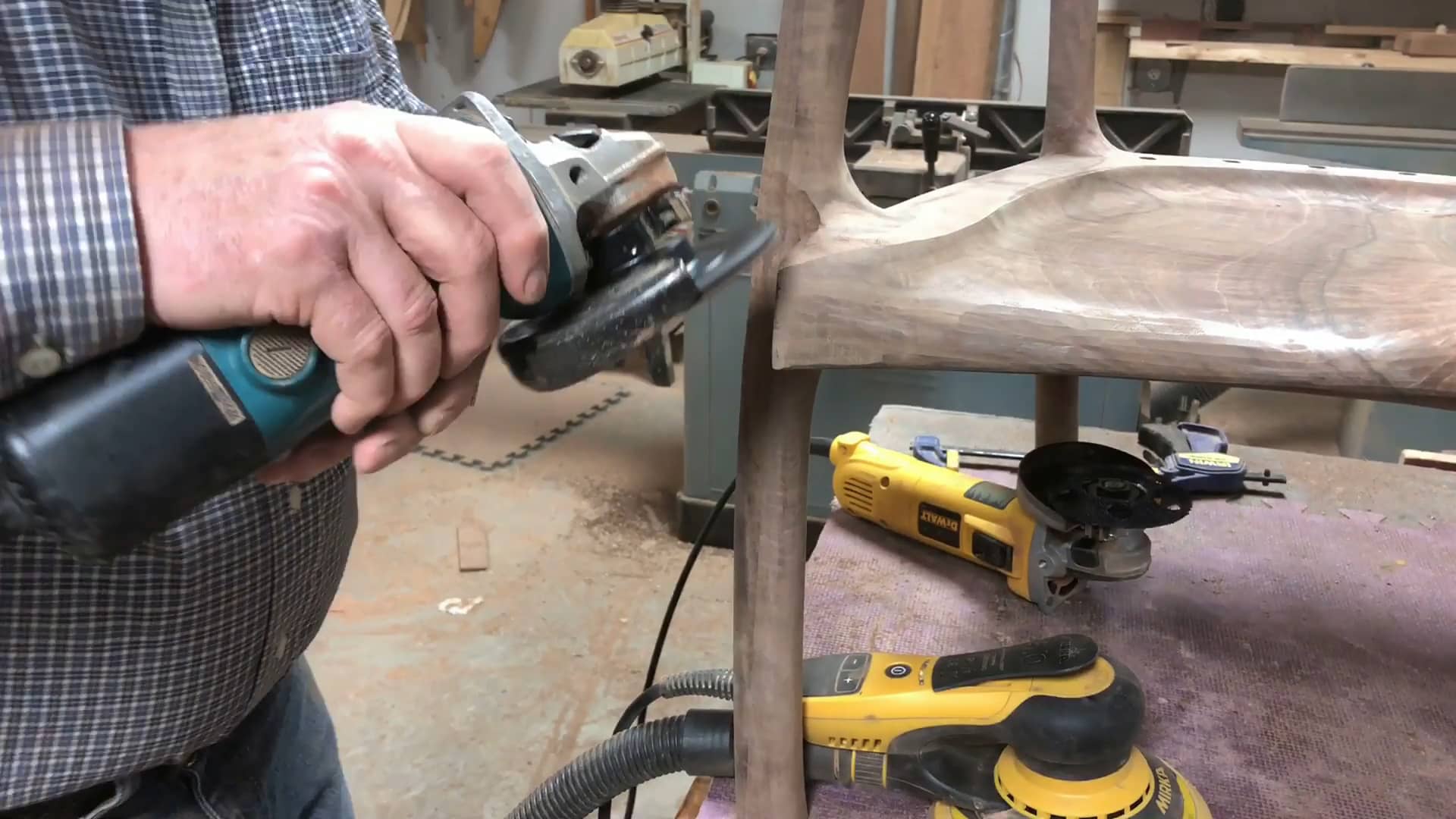 Grinding Front Leg Vertical 1-1 on Vimeo