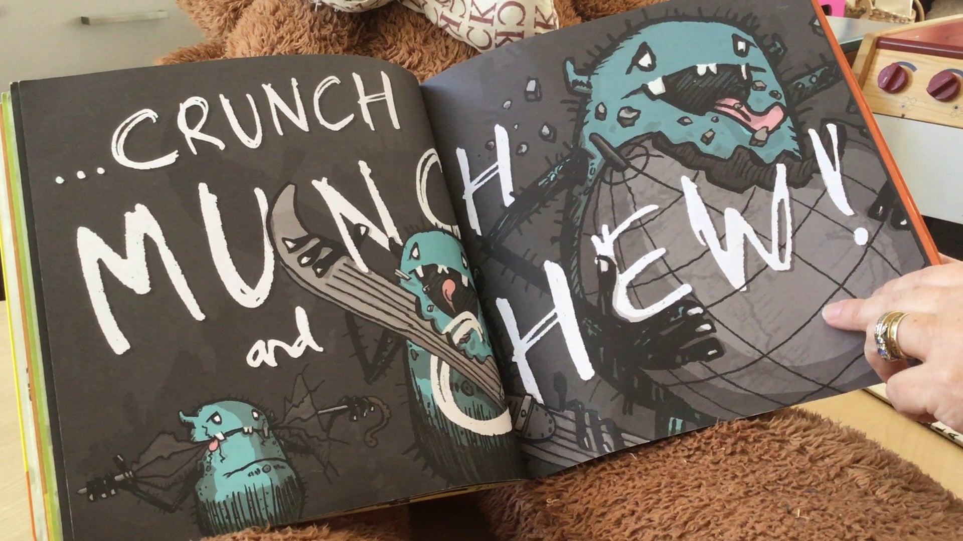 Mrs Mo's Monster on Vimeo