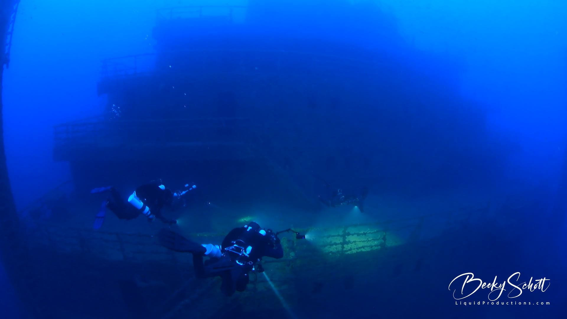 MT Haven Shipwreck on Vimeo