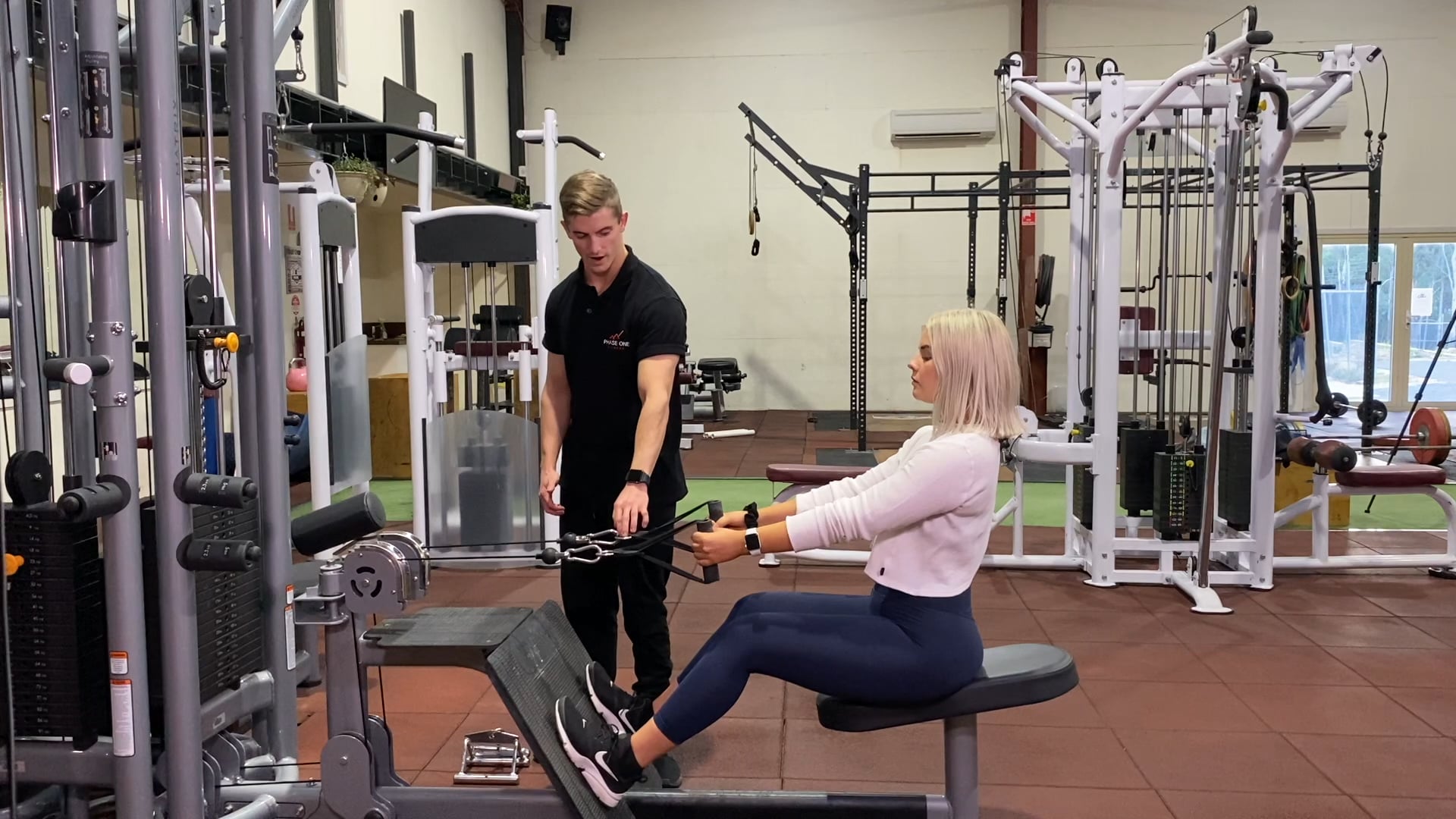 Narrow Neutral Grip, Seated Cable Row on Vimeo