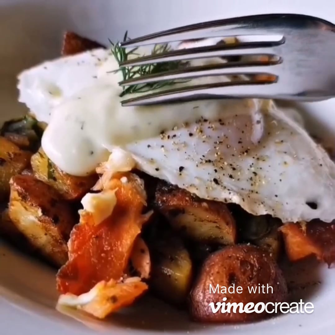 smoked salmon Poutine on Vimeo