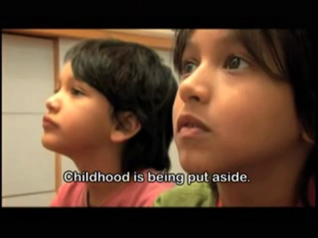 Target Market: Kids (Criança, a alma do negócio with subtitles)