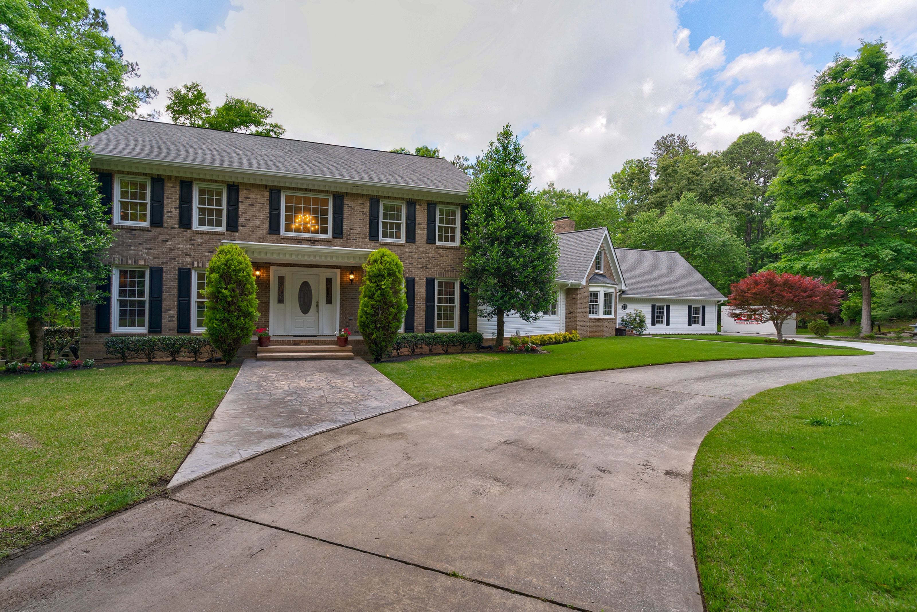 The Debbie Leonard Group - 3291 Garmon Dr, Loganville, GA 30052 on Vimeo