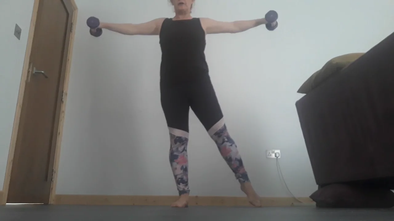 Pilates Donegal Tendu on Vimeo
