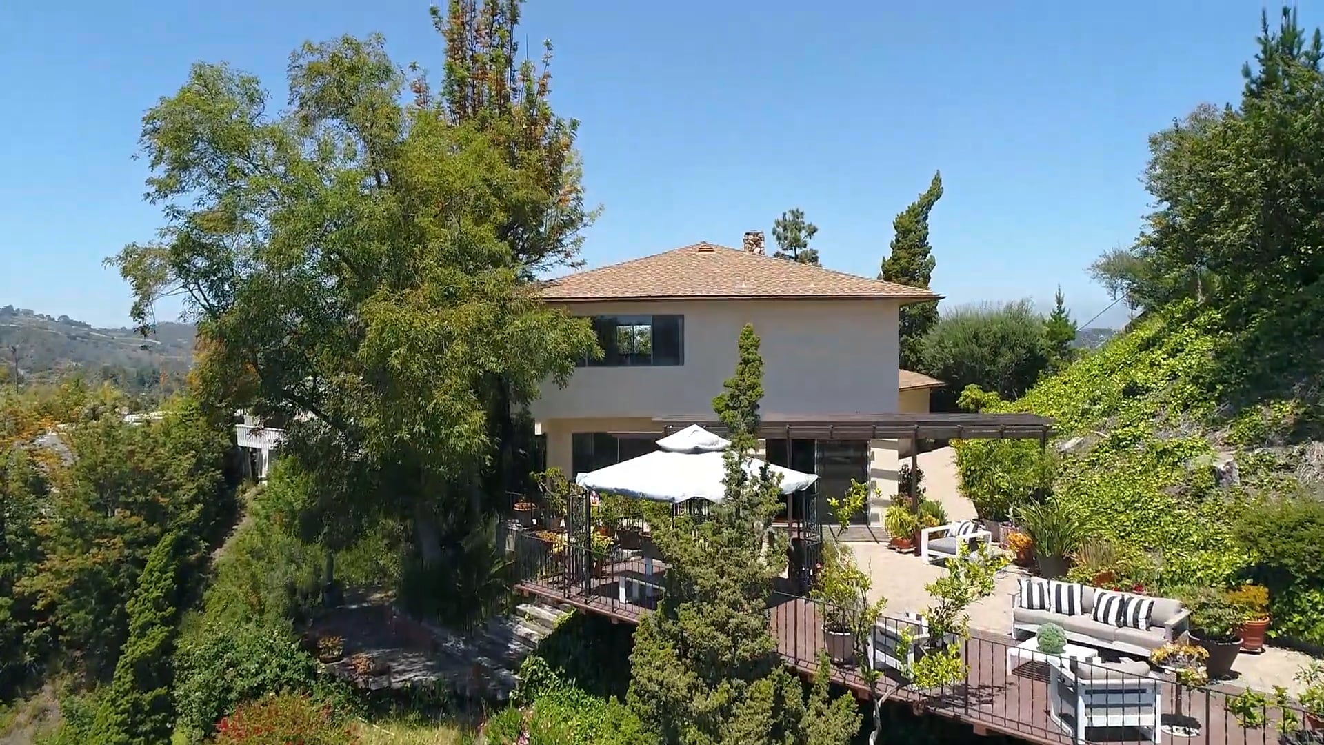 1323 Stradella Rd. Los Angeles CA 90077 on Vimeo
