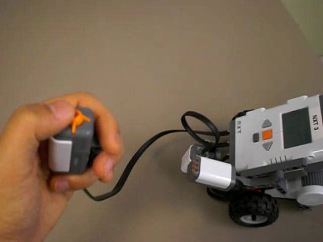 Lego Mindstorm NXT: touch sensor test on Vimeo