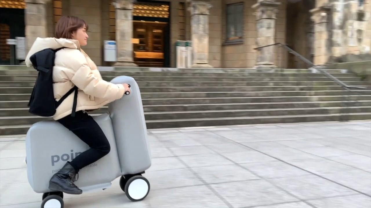 poimo, an inflatable electric scooter that fits inside your backpack on ...