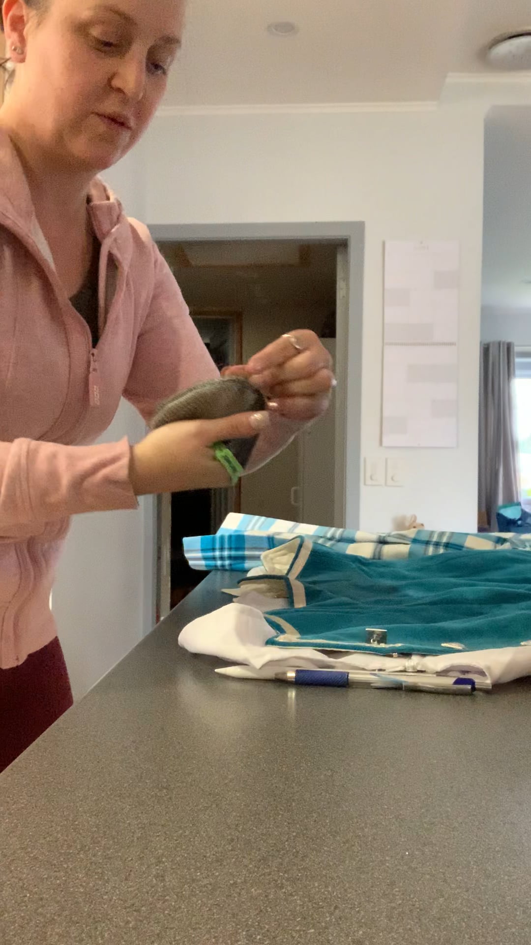 The lint mitt demo on Vimeo