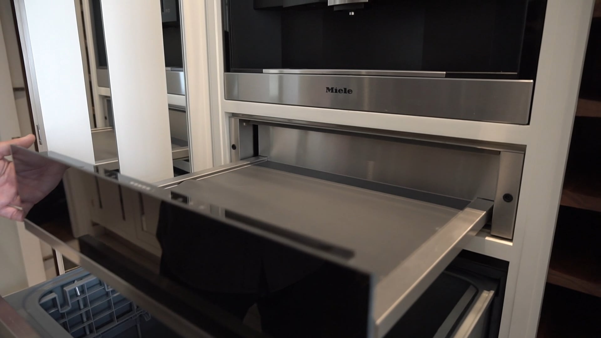 Smallbone of Devies Macassar Kitchen on Vimeo