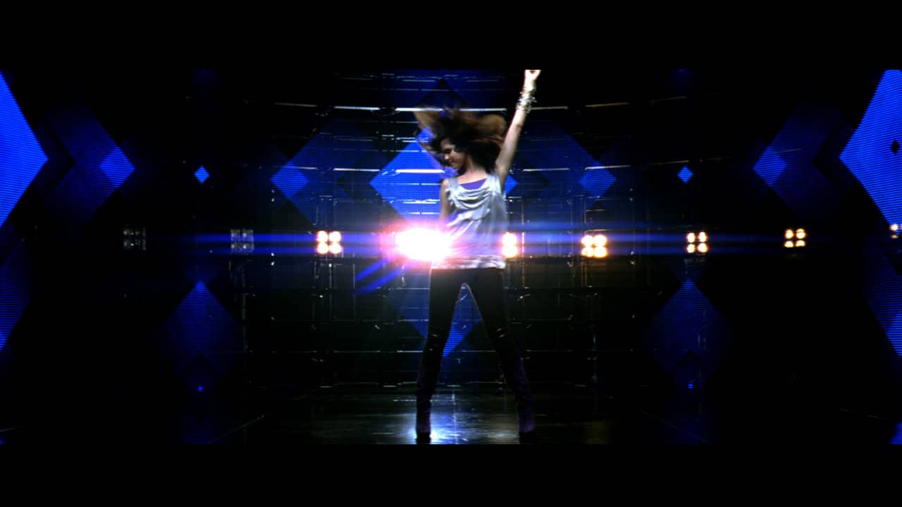 Selena Gomez & The Scene “Falling Down” on Vimeo