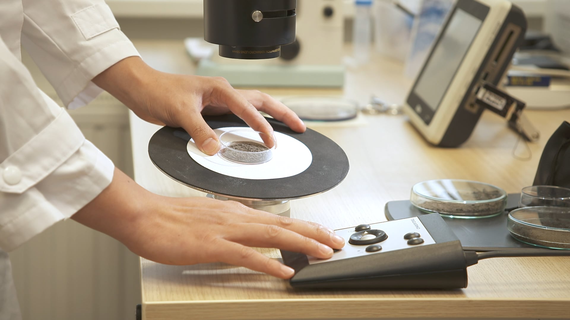 HID+S2A22 Plant Health Cure DEF on Vimeo