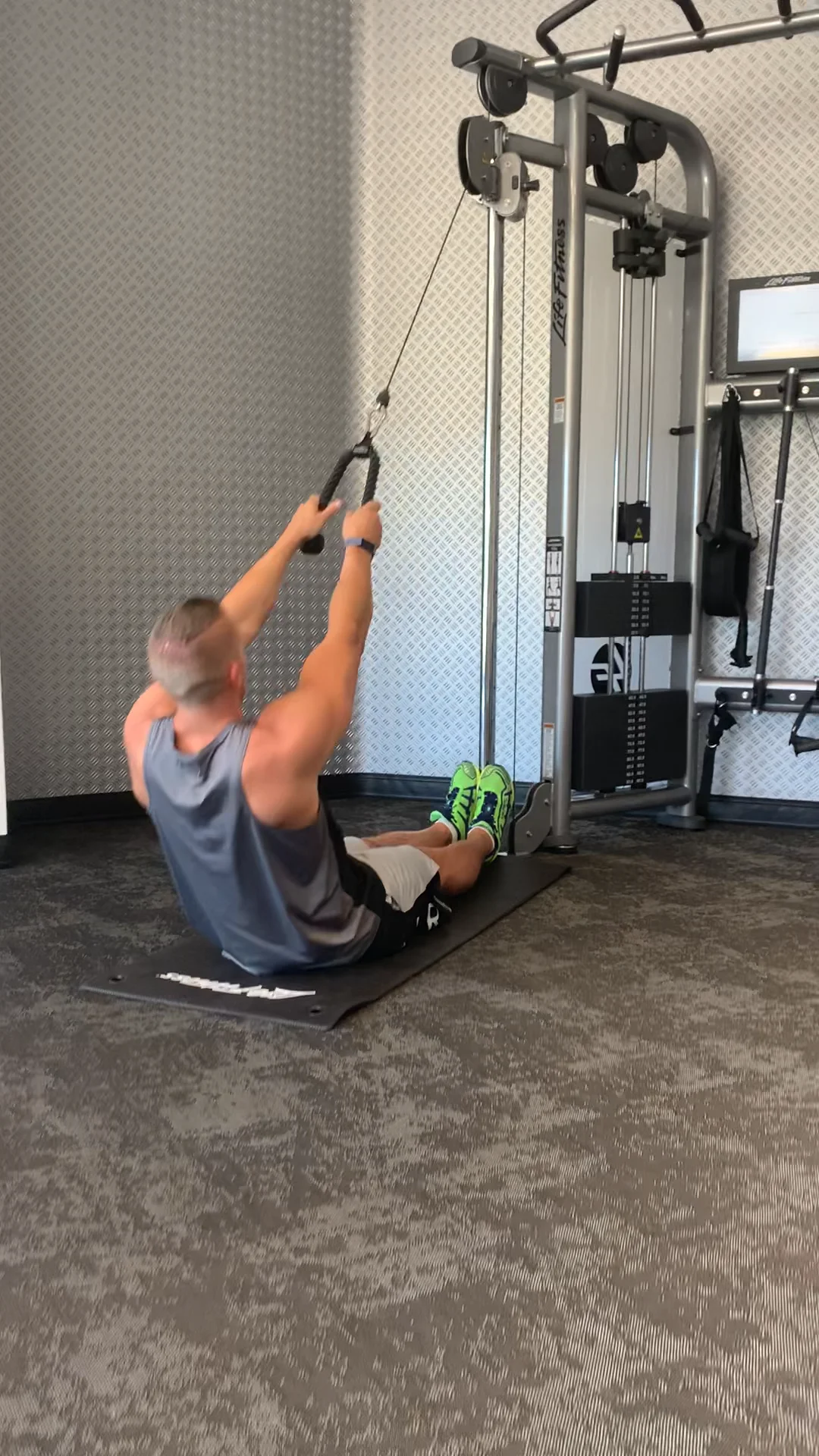 Cable back extension on Vimeo