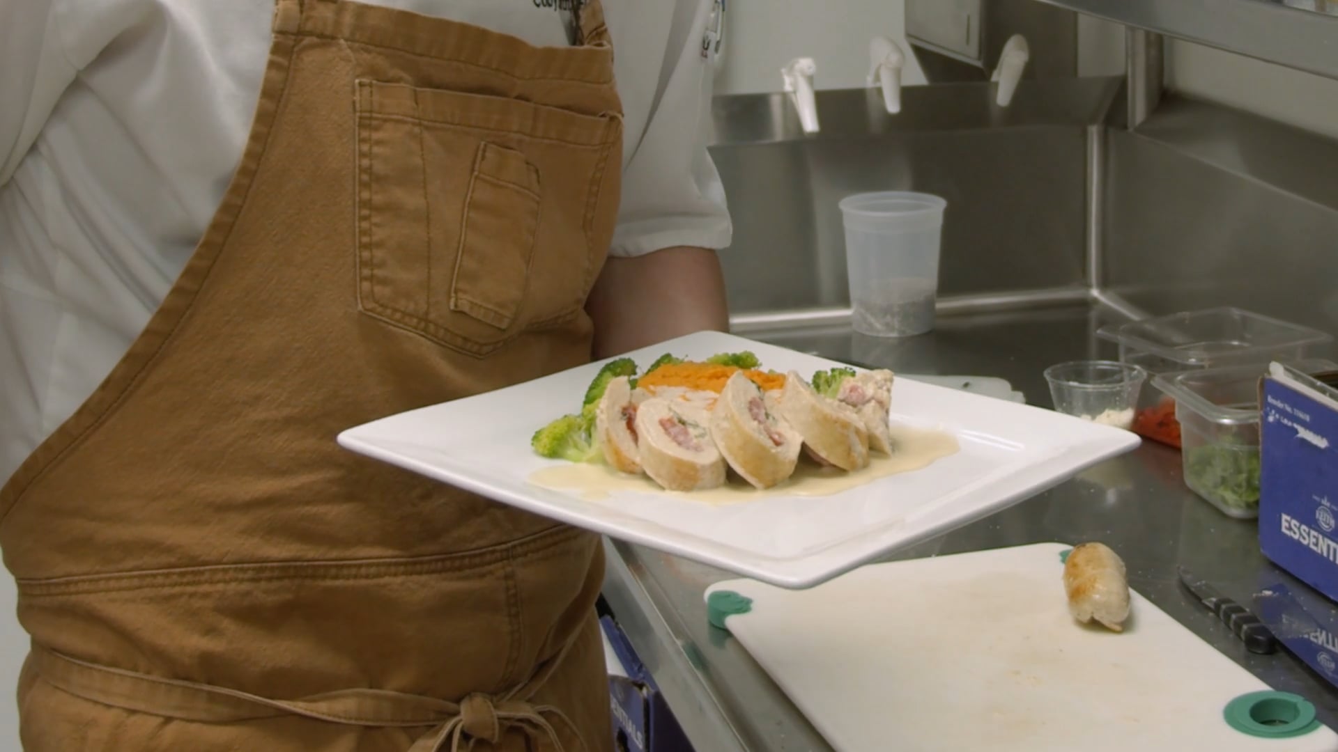 In the Kitchen with Coby - Chicken Roulade on Vimeo
