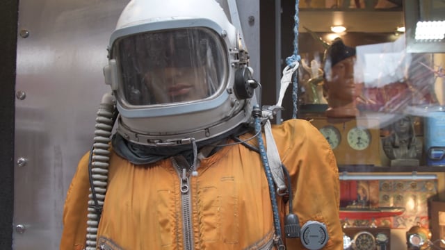 Astronaut Close-Up Display - Free video on Pixabay