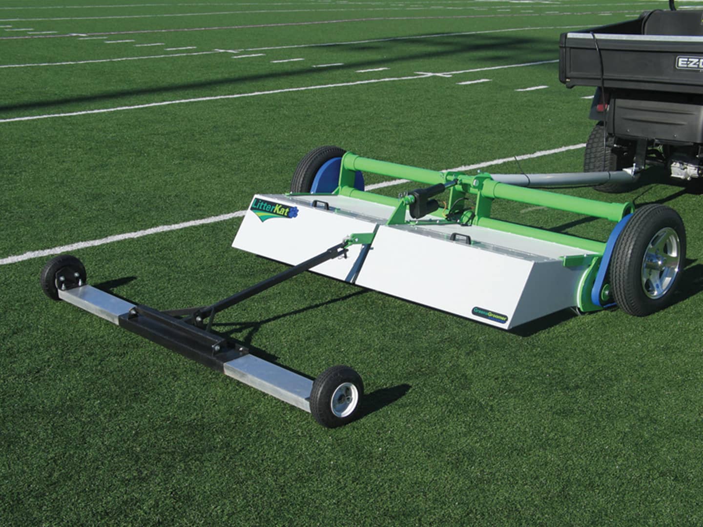760 LitterKat Synthetic Sports Turf Debris Sweeper on Vimeo