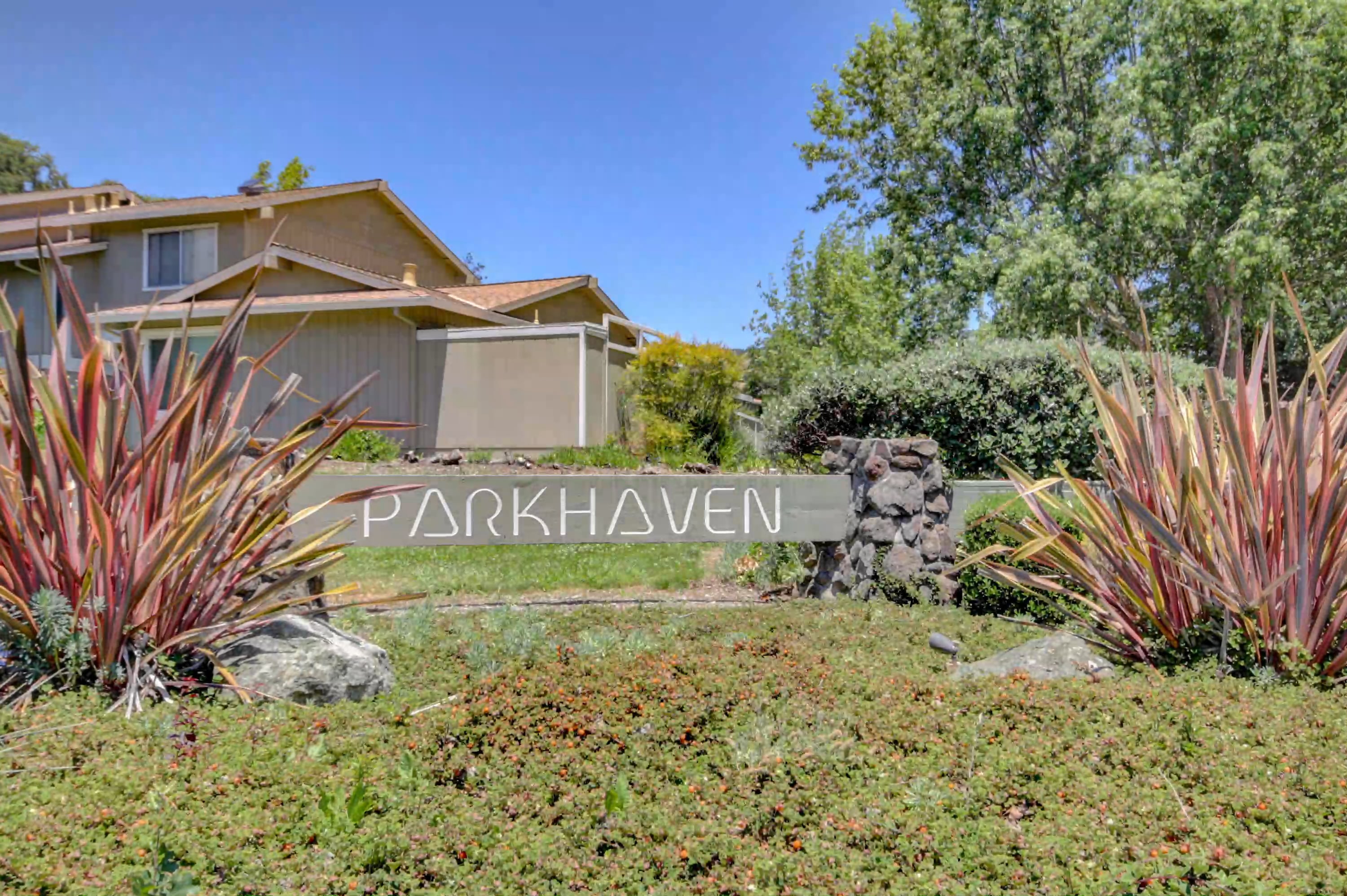 37 Oliva Dr v01 match source wo branding on Vimeo