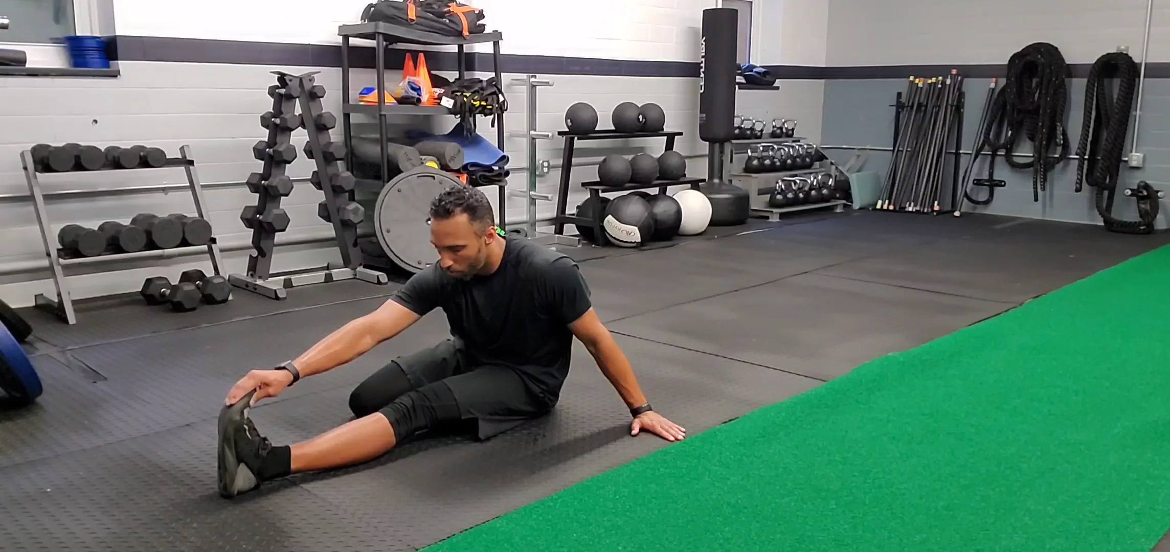 Hurdler Stretch on Vimeo