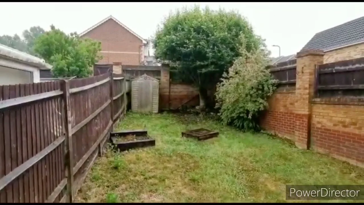 14 Beechfield Close, Eastbourne on Vimeo