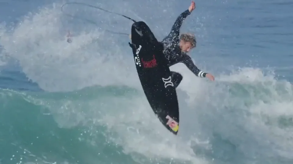 新LOST TV公開!『RAD RIPPER』Kolohe Andino 「コロヘ 新LOST TV公開!『RAD RIPPER』Kolohe Andino 「コロヘ
