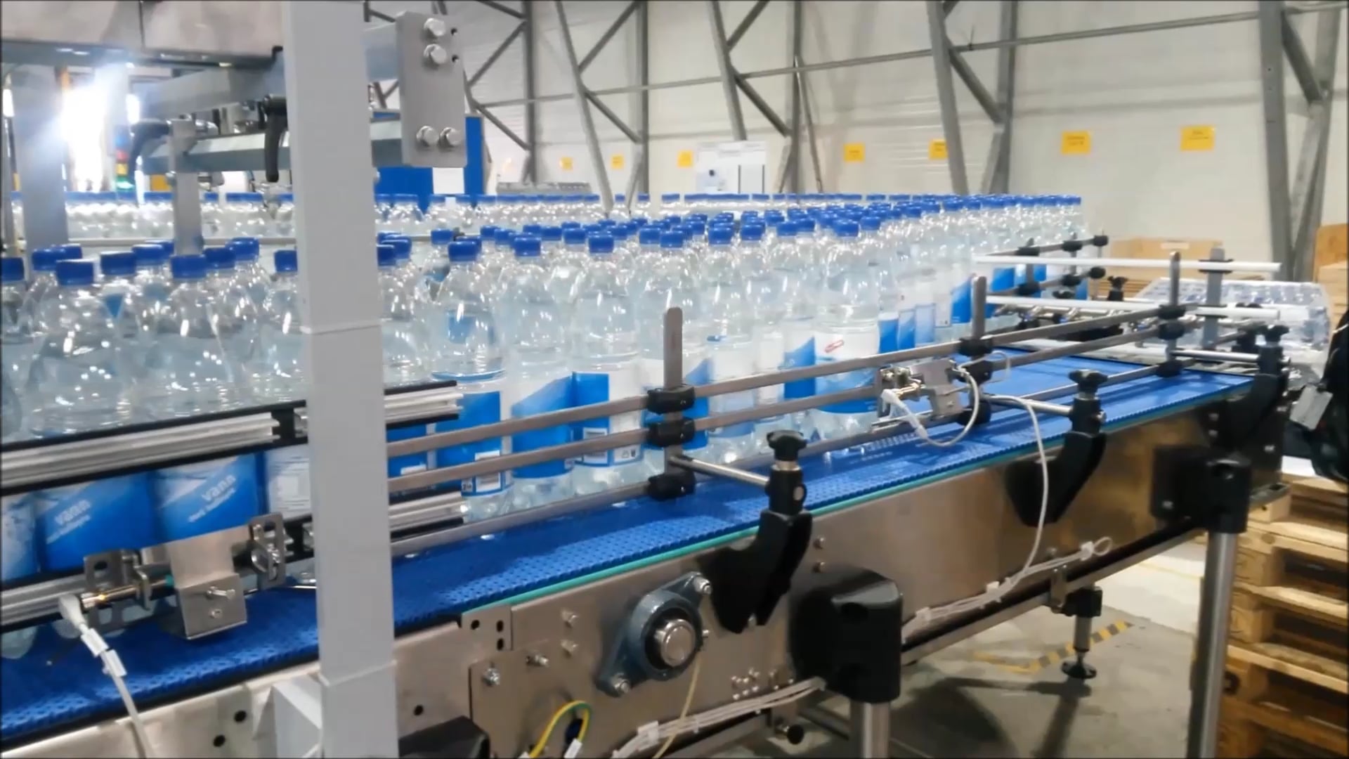 DIMAC Gold Star shrink wrapper PET bottles 4x2 film only by Robopac USA ...