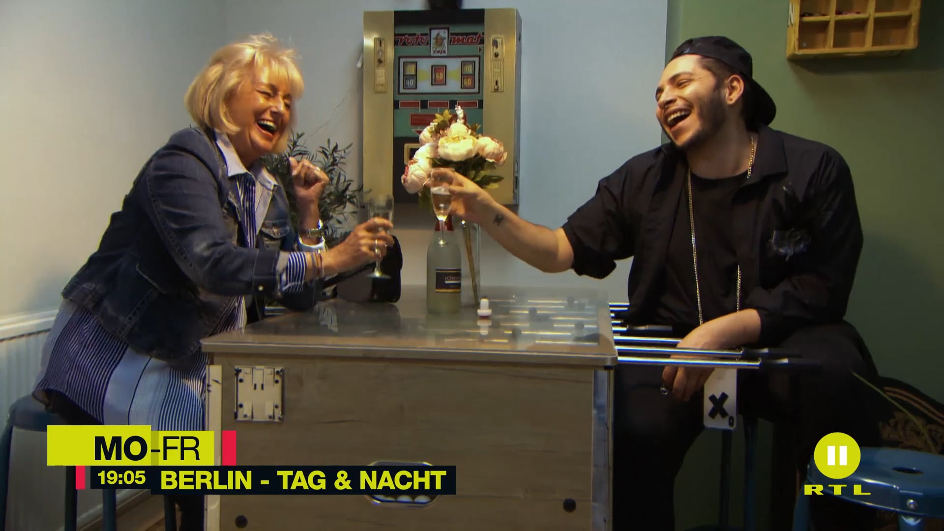 PAT Berlin - Tag & Nacht - 2000 Folgen on Vimeo