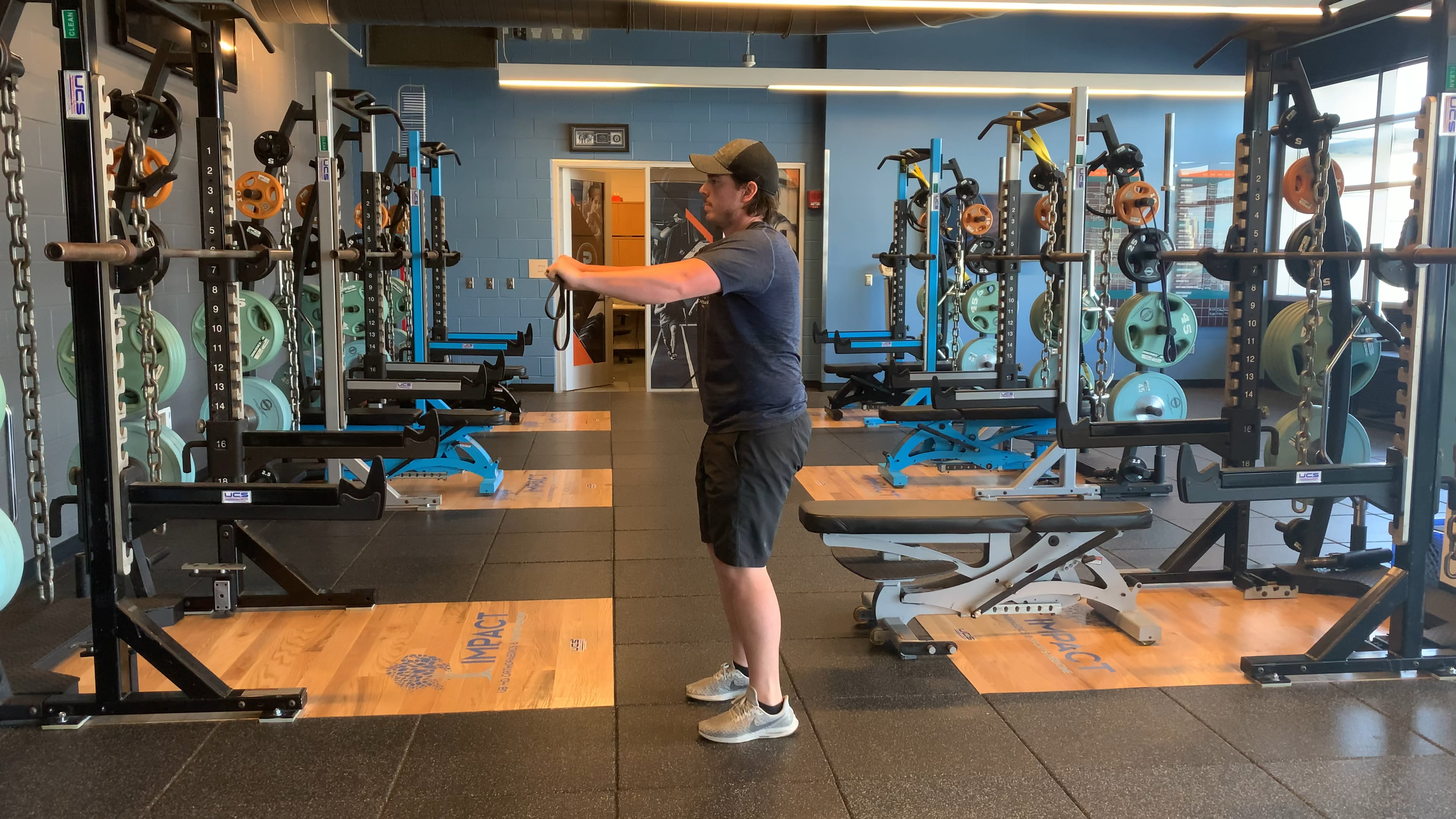 Banded Standing Pull Aparts vv on Vimeo