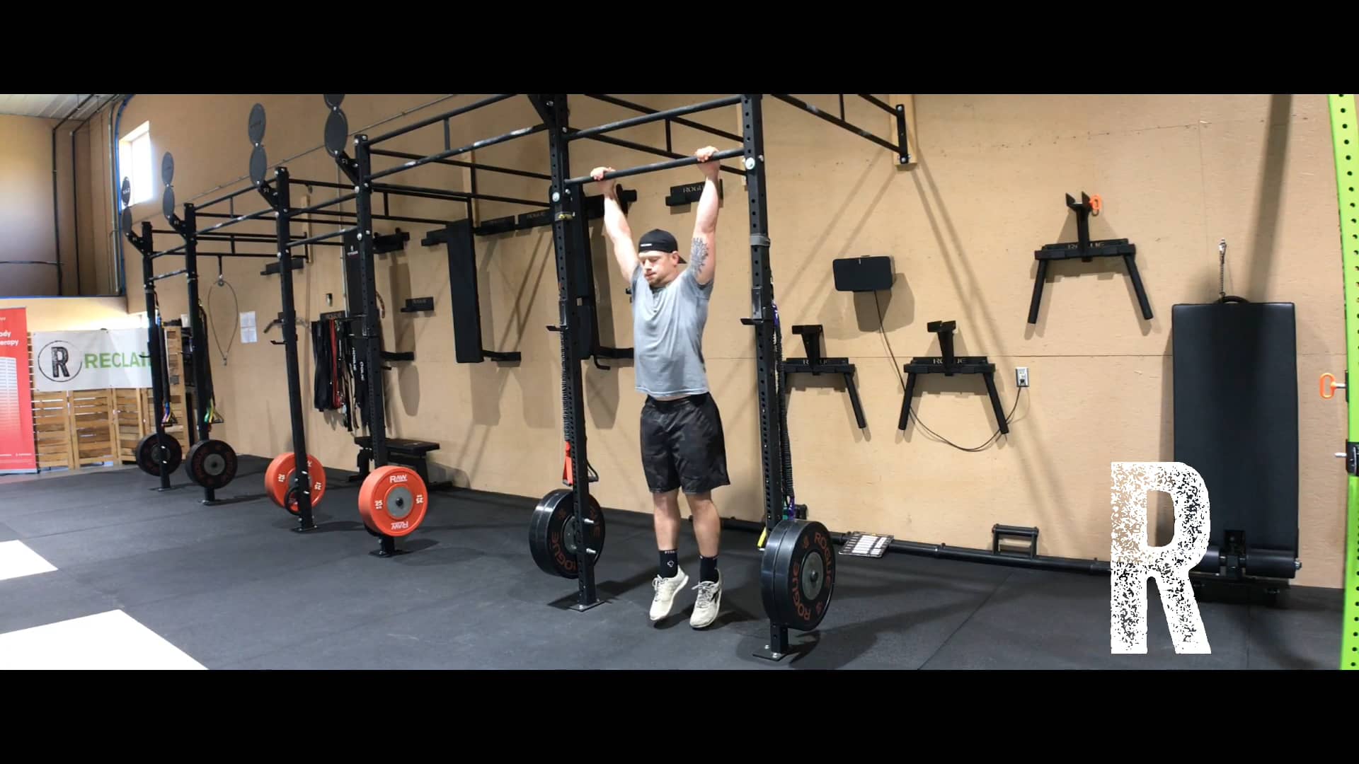 L-Raises (straight leg raises) on Vimeo