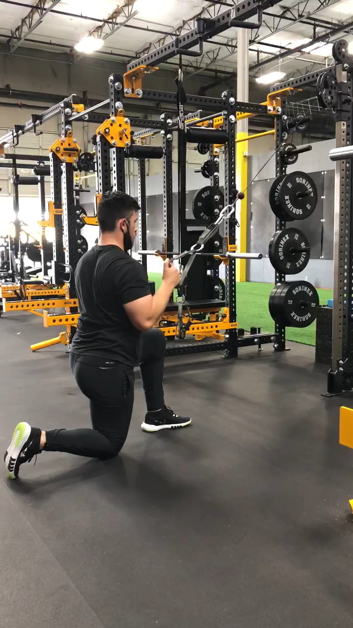 Half Kneeling High Cable Row on Vimeo