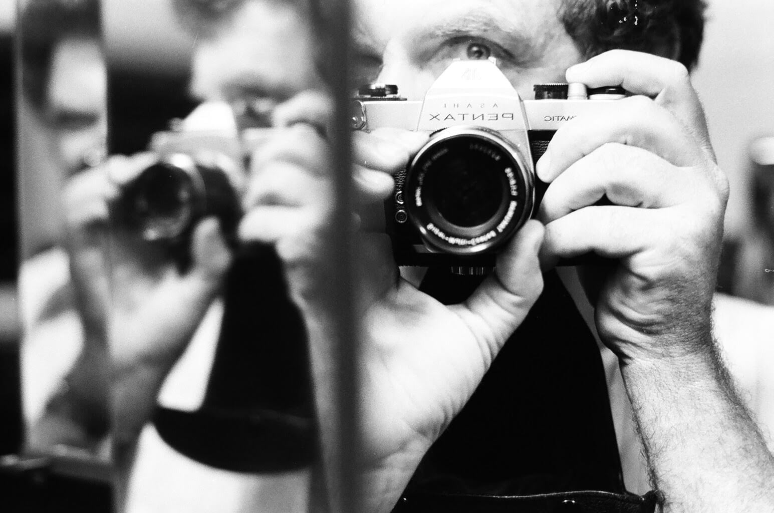 Watch תצלומי 2002/1952 - דוד פרלוב - גרסה עברית | My Stills, 1952/2002 ...