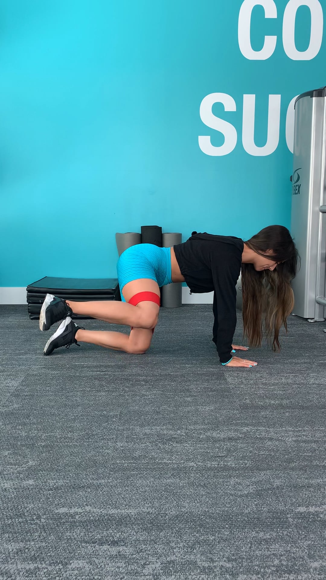 FIRE HYDRANTS WITH KICKBACK PULSES on Vimeo