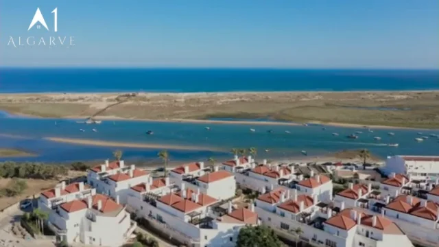 FORMOSA BAY APARTMENTS on Vimeo