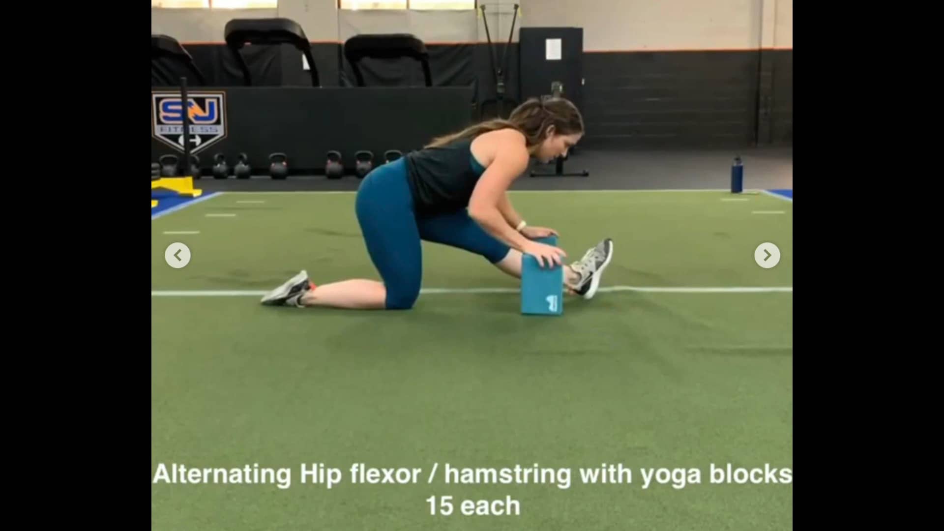 Alternating Hip Flexor + Hamstring on Vimeo