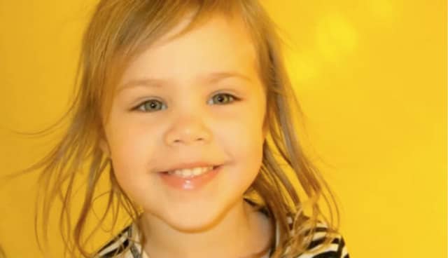 Laura Berg - Signing Testimonial on Vimeo