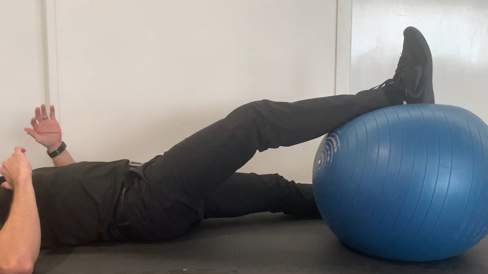 211 SL swiss ball isometrics ACL early rehab copy on Vimeo