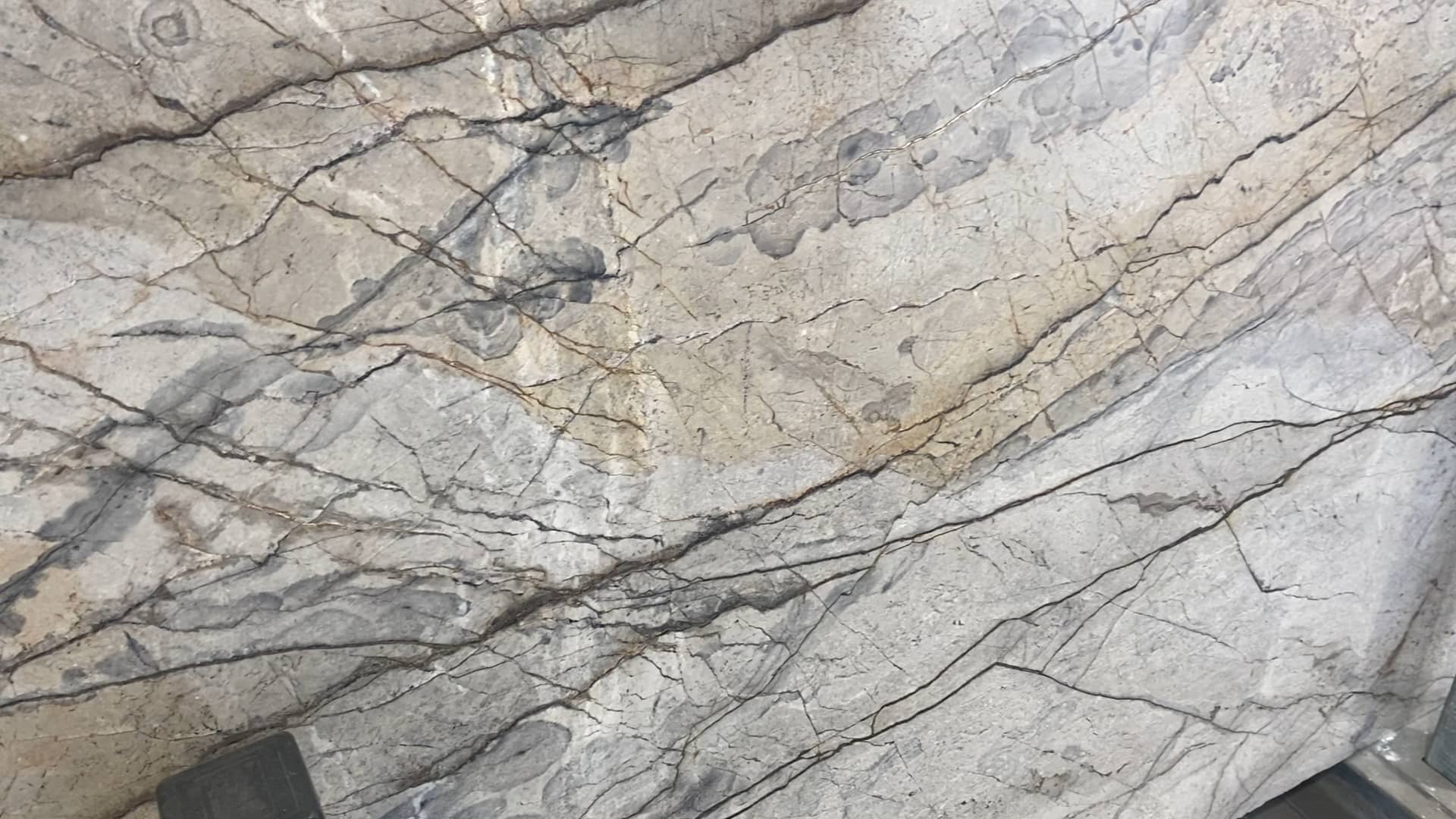 Silver Roots marble on Vimeo