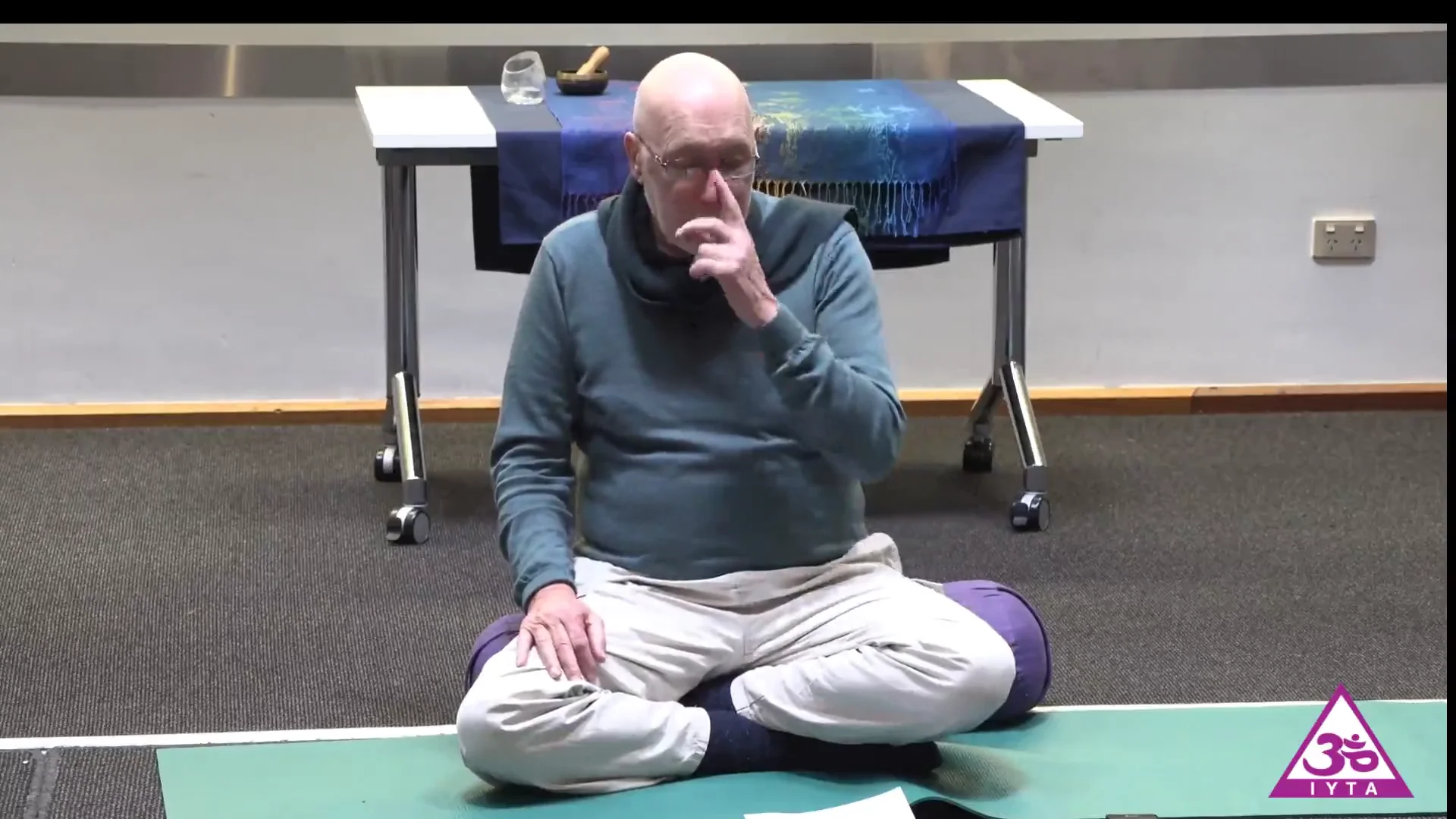 Nadi Shodhana Intermediate on Vimeo