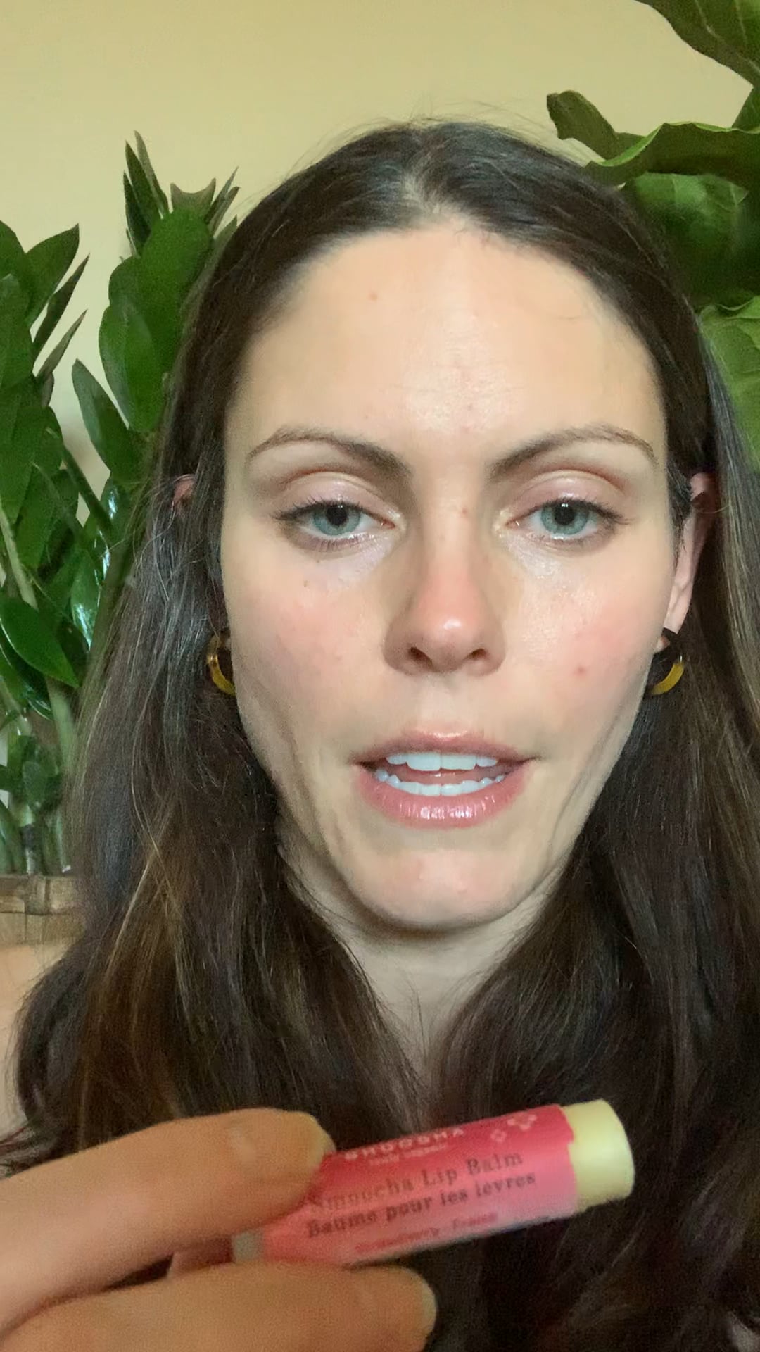 Long lasting lip hydration with Shoosha Smoocha Lip Balm. on Vimeo