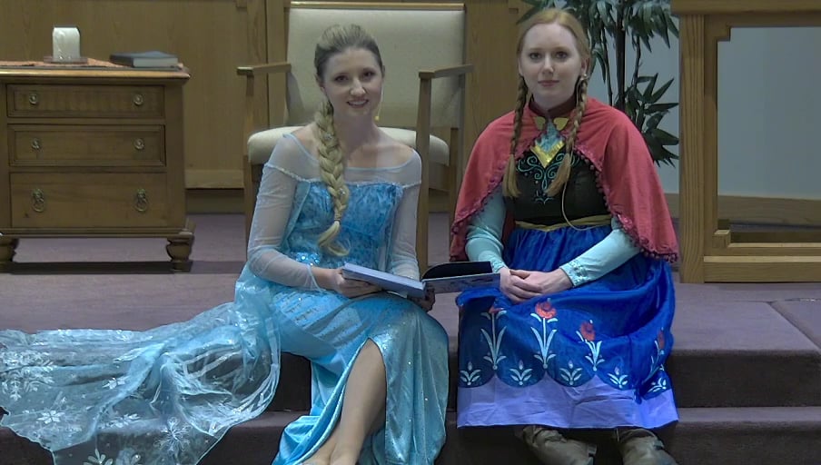Elsa and Anna Frozen on Vimeo