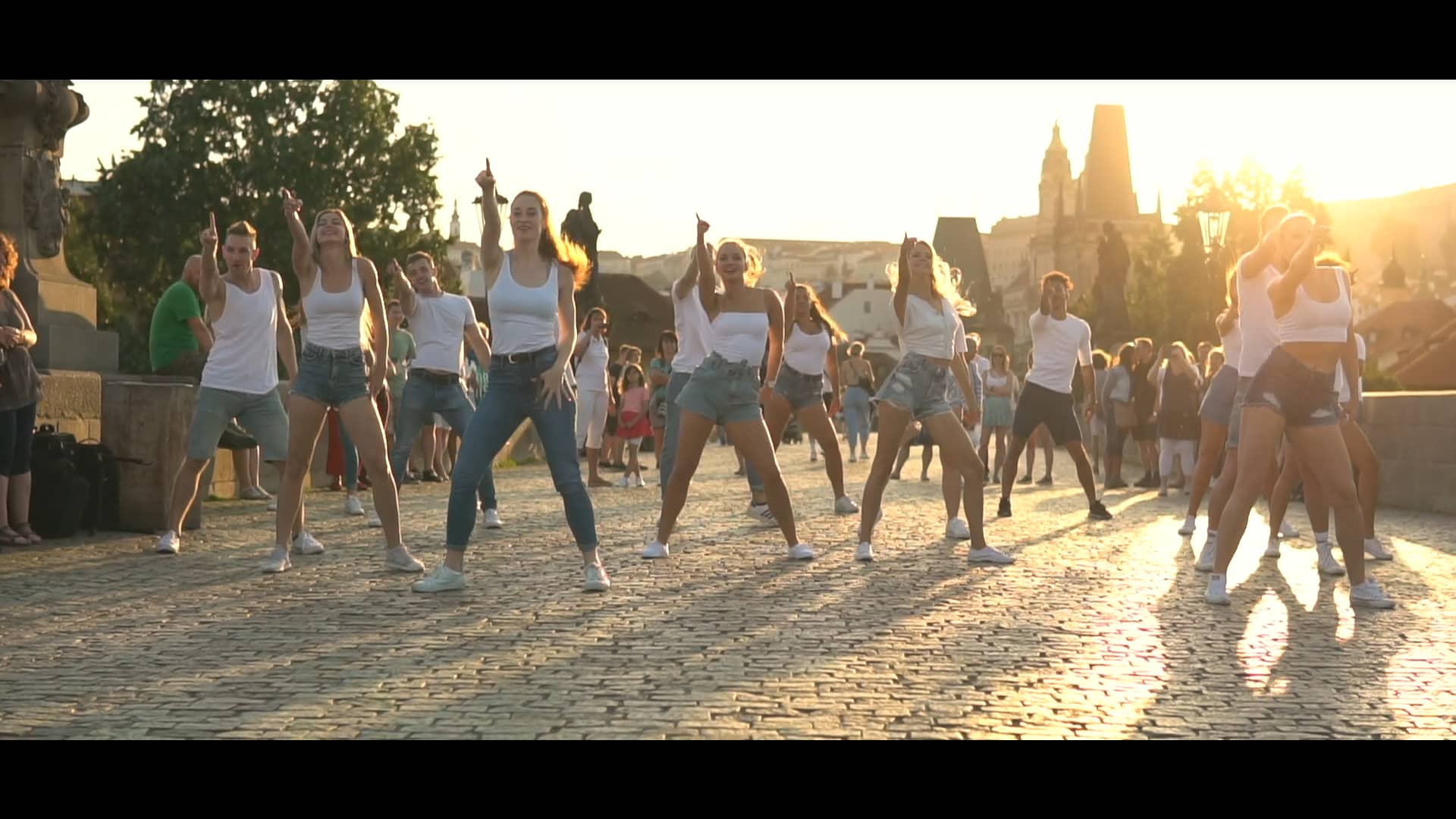 flash mob art4people on Vimeo