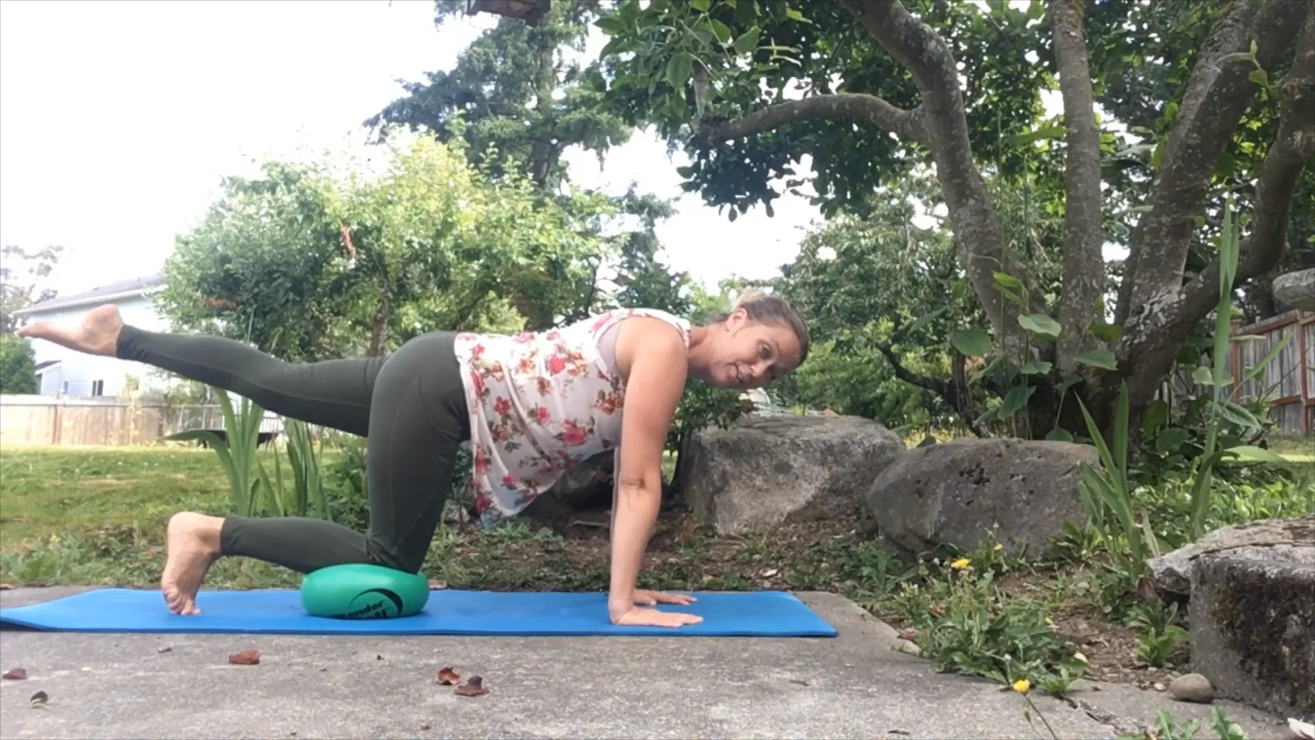 10 Pilates Leg workout w/ Bender Ball on Vimeo