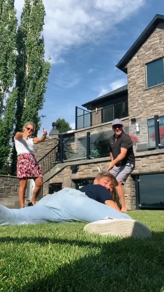 Snaptik_6860988572841938182_roman-carlson on Vimeo