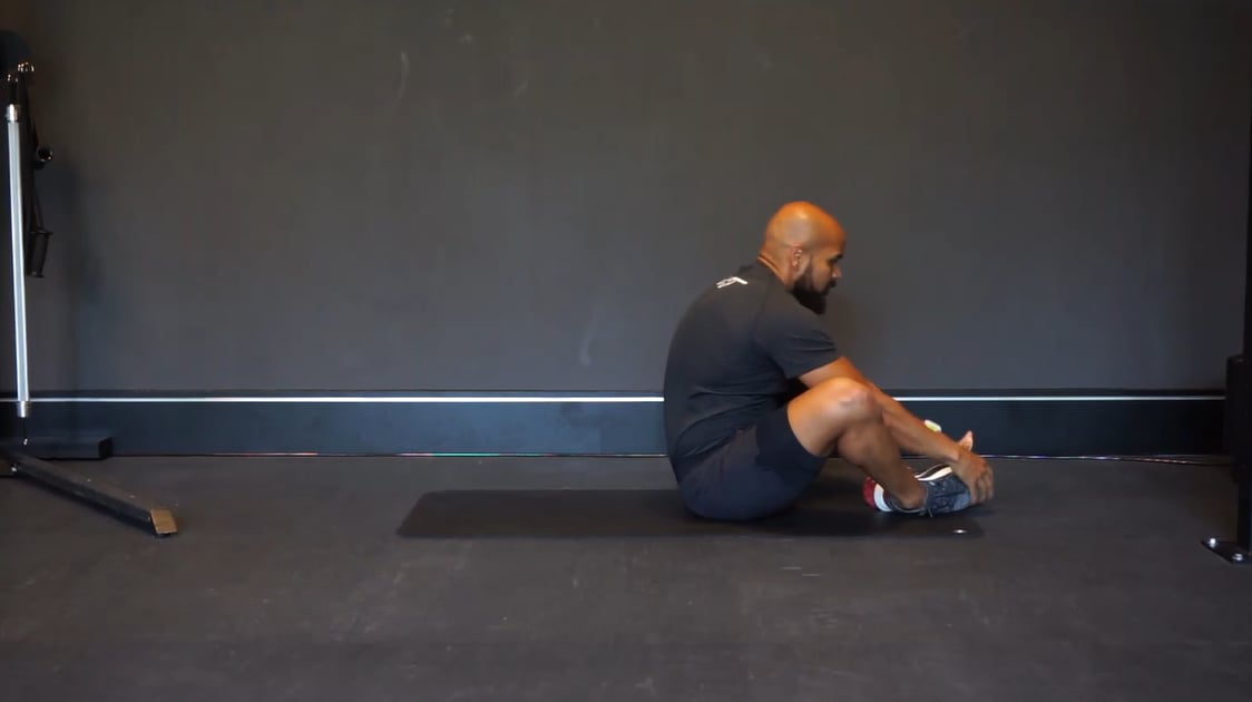 Outdoor Workout Guide Frog Sit-up on Vimeo