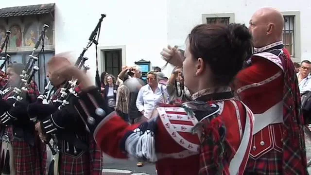Basel Tattoo 2010 - Backstage mit der Breo #3 on Vimeo
