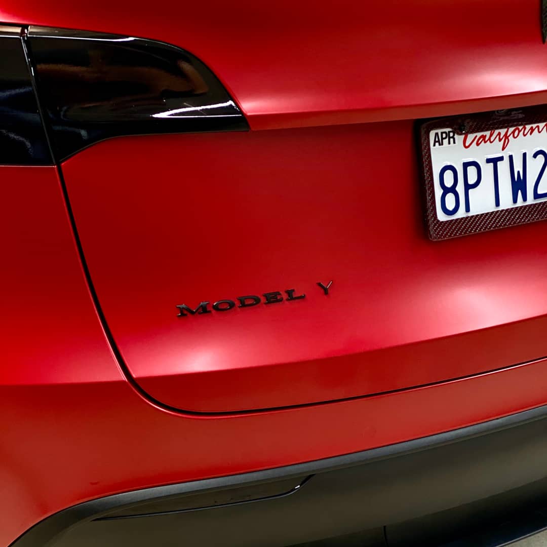 Model Y Emblem Badges from RPM TESLA on Vimeo