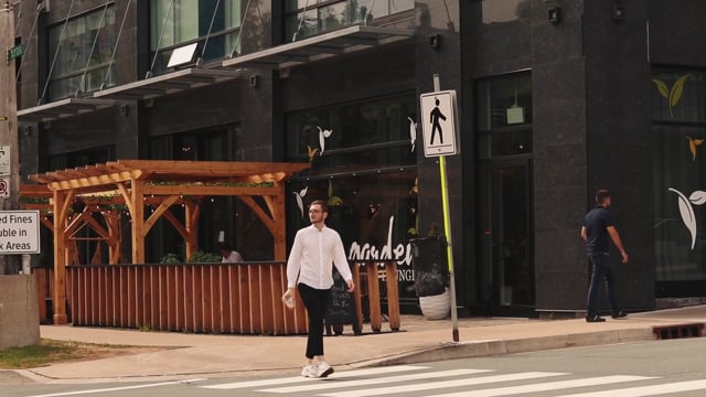 Más de 90 vídeos en HD y 4K gratis de Personas Caminando y Persona ...