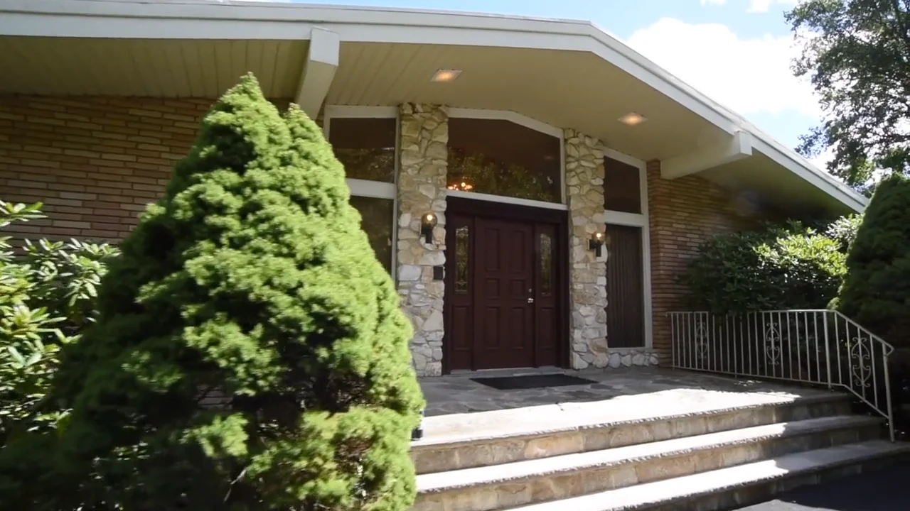 46 Overlook Rd, Alpine, NJ