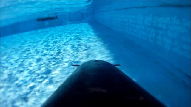 Engel Typhoon at Brockwell Lido on Vimeo